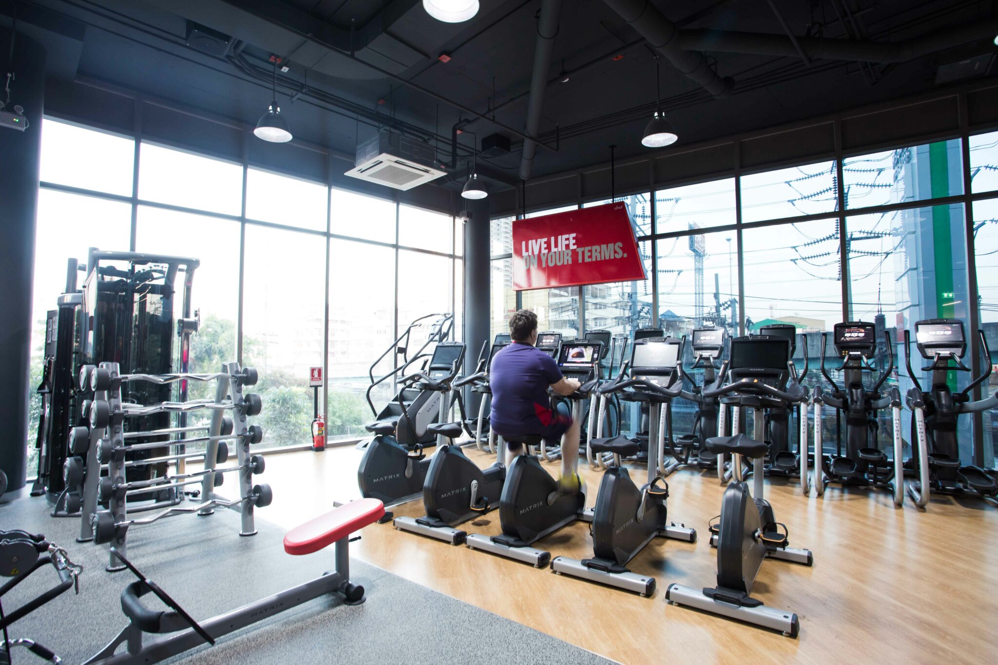 MS Siam Tower - Jetts Thailand - Jetts 24 Hours Fitness