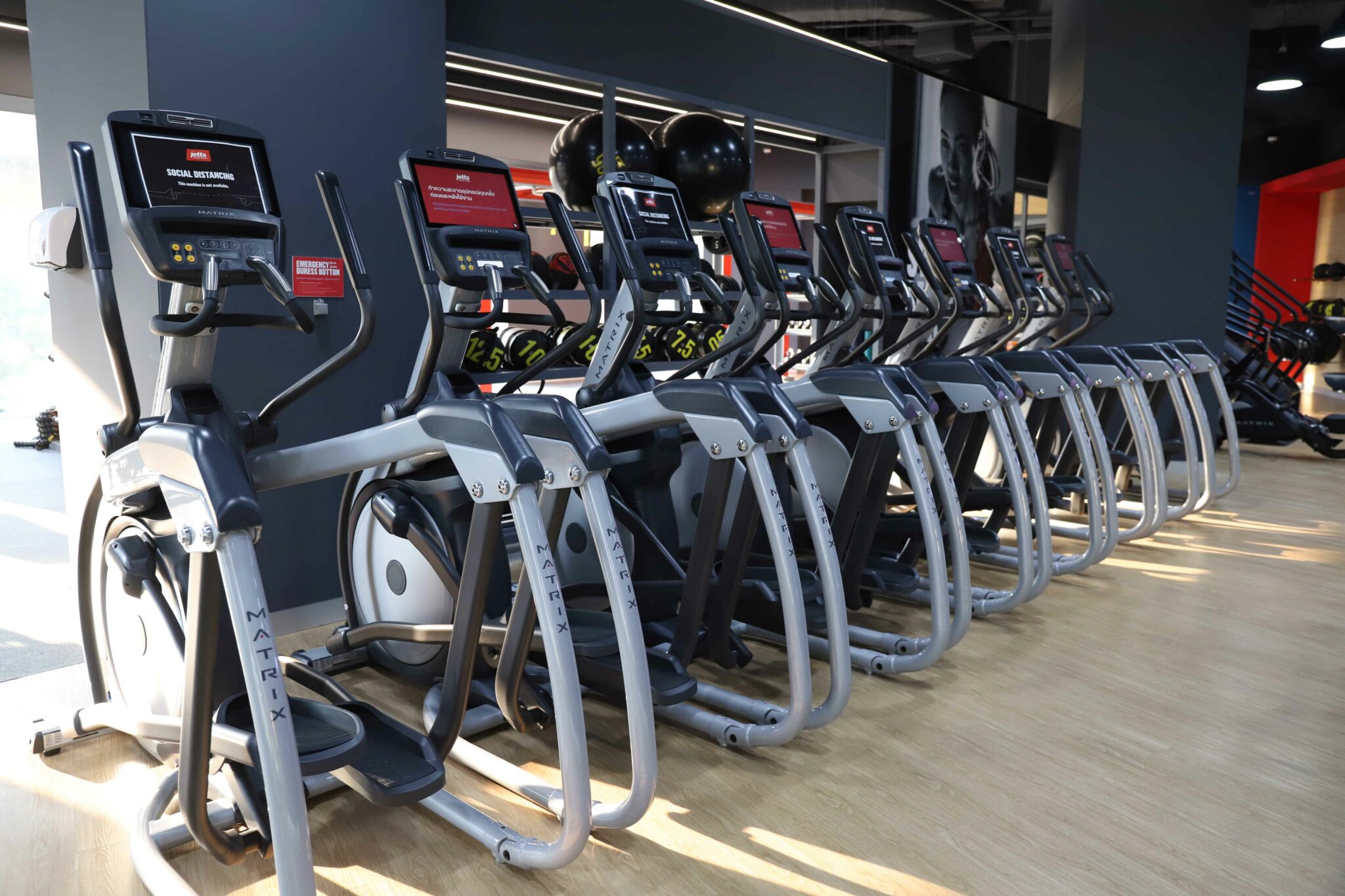 SJ Infinite One Business Complex - Jetts Thailand - Jetts 24 Hours Fitness