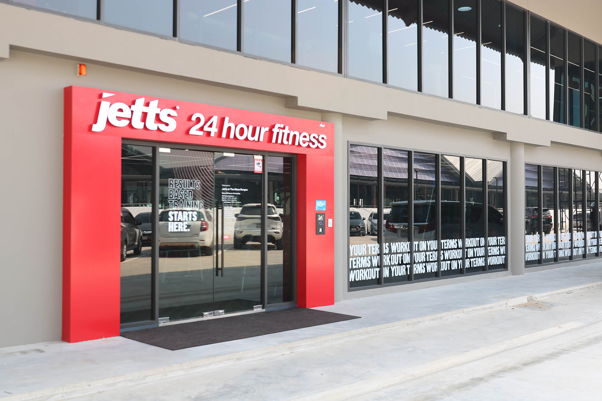 The Glass Bangna - Jetts Thailand - Jetts 24 Hours Fitness